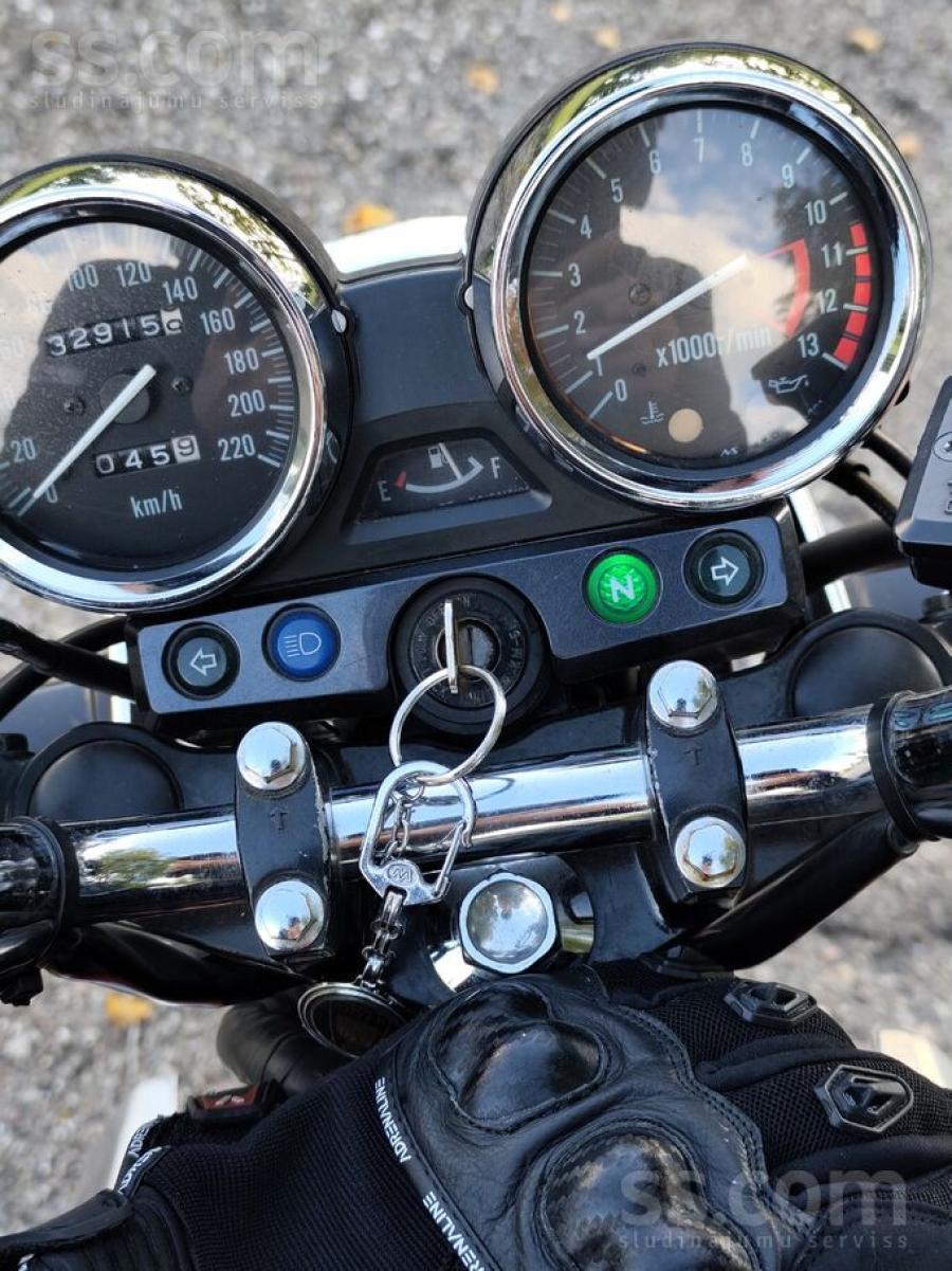 Kawasaki ER 5 1999 Gulbene, ar dzinēja tilpumu 0.50 L un nobraukumu 0 tūkst. km par 1450 €, foto 6 vietnē AUTOMOTO.COM.LV
