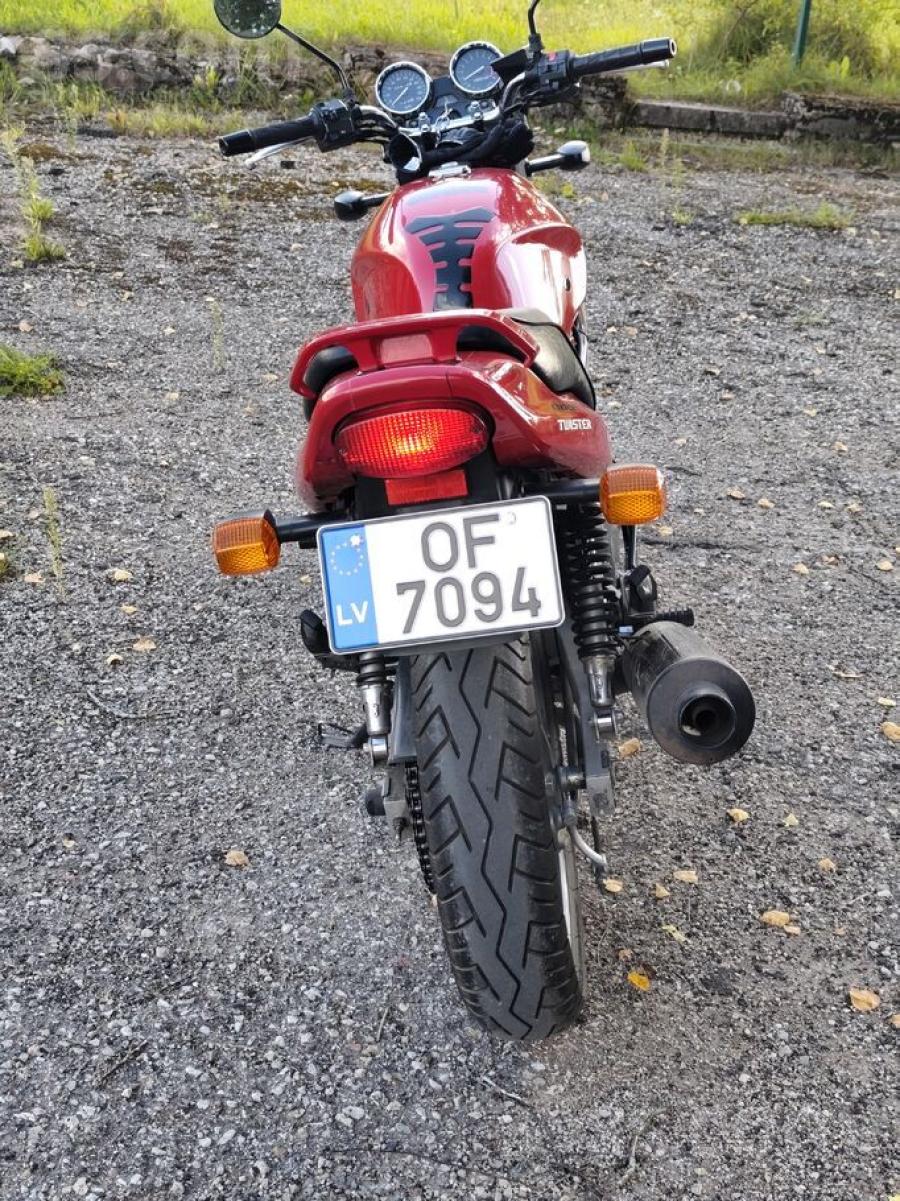 Kawasaki ER 5 1999 Gulbene, ar dzinēja tilpumu 0.50 L un nobraukumu 0 tūkst. km par 1450 €, foto 9 vietnē AUTOMOTO.COM.LV