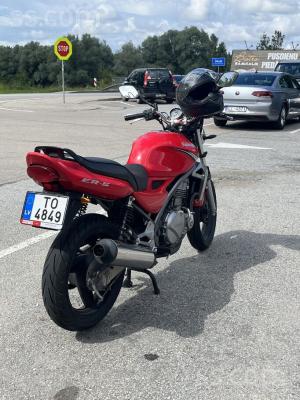 Kawasaki ER 5 2005 Rīga, ar dzinēja tilpumu 0.50 L un nobraukumu 0 tūkst. km par 1500 €, foto 4 vietnē AUTOMOTO.COM.LV