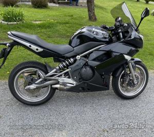 Melns Kawasaki ER-6F 2009 Paide, ar dzinēja tilpumu 0.65 L un nobraukumu 45 tūkst. km par 3800 €, foto 3 vietnē AUTOMOTO.COM.LV