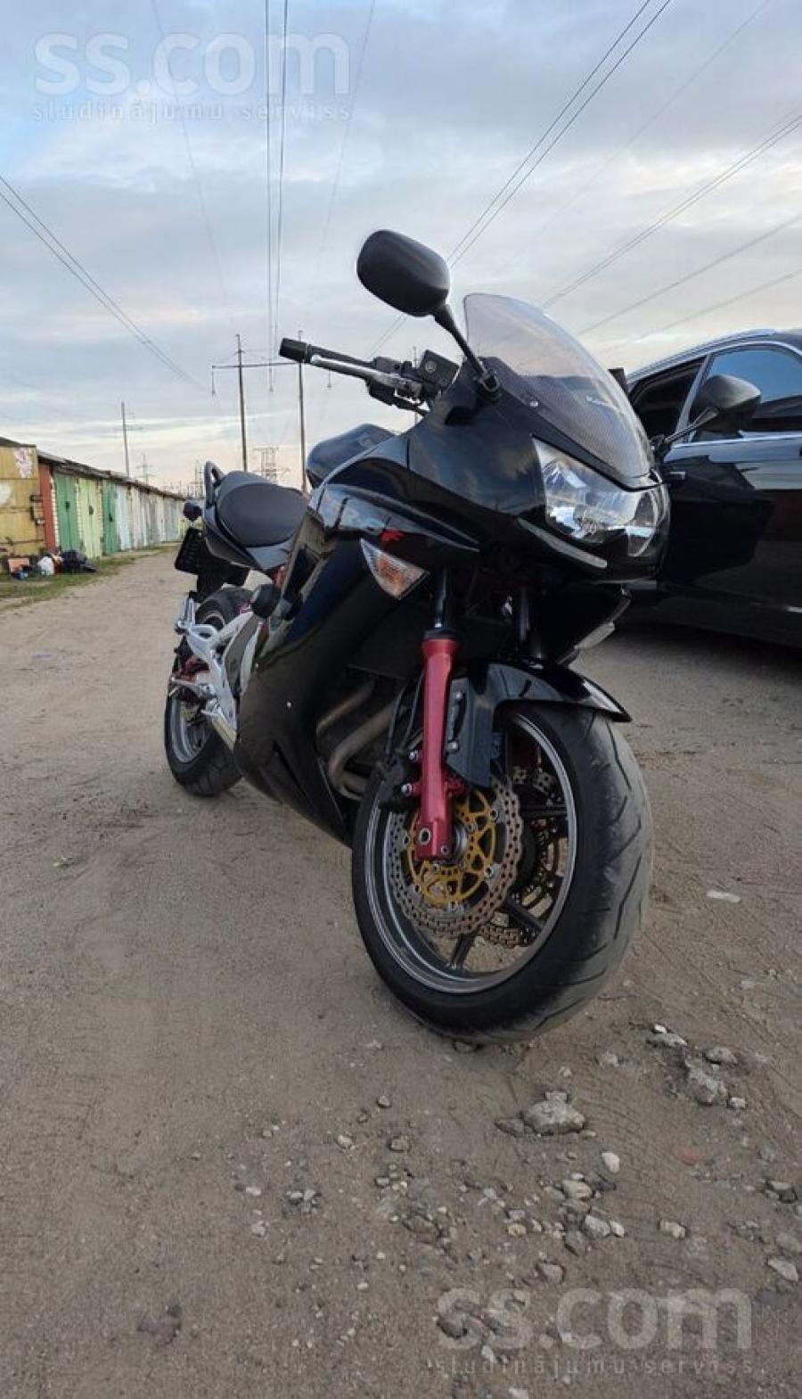 Kawasaki ER-6F 2006 in Daugavpils, with an engine capacity of 0.65 L and mileage of 0 thousand km for 2500 €, photo 1 on AUTOMOTO.COM.LV