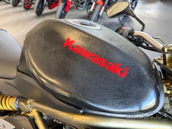 Black Kawasaki ER-6N 2007 in Tallinn, with an engine capacity of 0.65 L and mileage of 62 thousand km for 1990 €, photo 4 on AUTOMOTO.COM.LV
