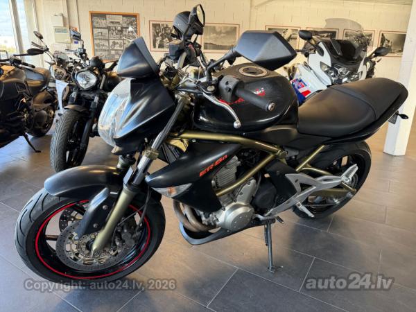 Black Kawasaki ER-6N 2007 in Tallinn, with an engine capacity of 0.65 L and mileage of 62 thousand km for 1990 €, photo 9 on AUTOMOTO.COM.LV