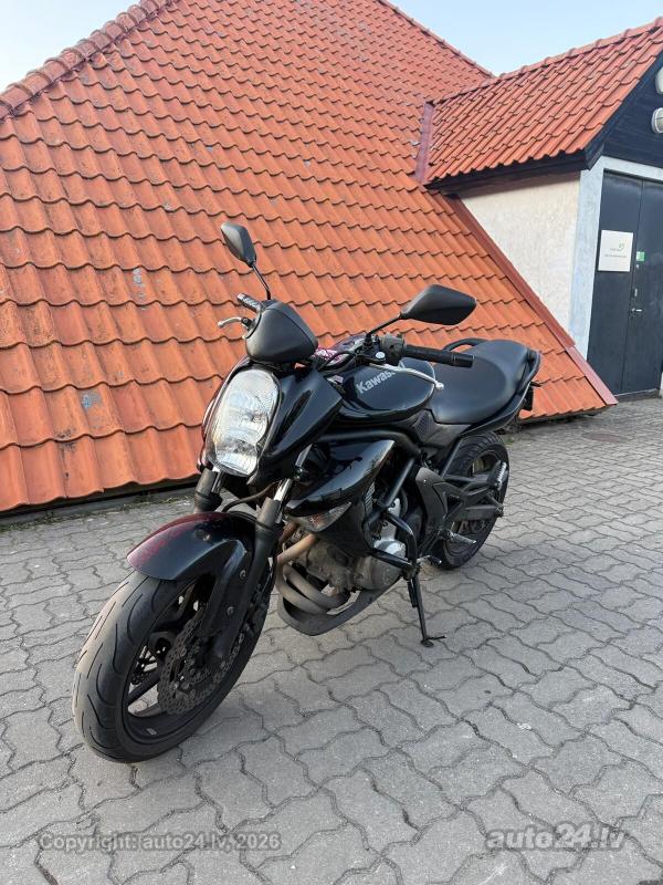 Black Kawasaki ER-6N 2008 in Tallinn, with an engine capacity of 0.65 L and mileage of 42 thousand km for 3000 €, photo 2 on AUTOMOTO.COM.LV