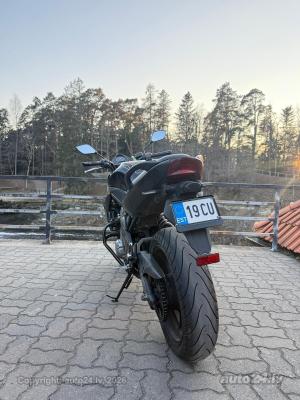 Black Kawasaki ER-6N 2008 in Tallinn, with an engine capacity of 0.65 L and mileage of 42 thousand km for 3000 €, photo 4 on AUTOMOTO.COM.LV