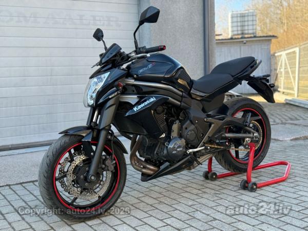 Melns Kawasaki ER-6N 2012 Pērnava, ar dzinēja tilpumu 0.65 L un nobraukumu 35 tūkst. km par 4190 €, foto 2 vietnē AUTOMOTO.COM.LV