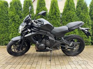Melns Kawasaki ER-6N 2014 Tallina, ar dzinēja tilpumu 0.65 L un nobraukumu 11 tūkst. km par 4500 €, foto  vietnē AUTOMOTO.COM.LV