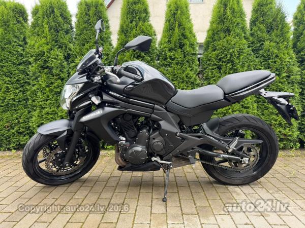 Melns Kawasaki ER-6N 2014 Tallina, ar dzinēja tilpumu 0.65 L un nobraukumu 11 tūkst. km par 4500 €, foto 1 vietnē AUTOMOTO.COM.LV