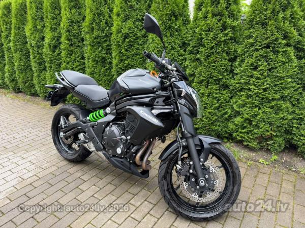 Melns Kawasaki ER-6N 2014 Tallina, ar dzinēja tilpumu 0.65 L un nobraukumu 11 tūkst. km par 4500 €, foto 6 vietnē AUTOMOTO.COM.LV