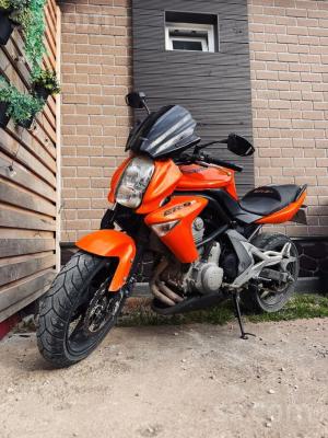 Kawasaki ER-6N 2006 Ogre, ar dzinēja tilpumu 0.65 L un nobraukumu 0 tūkst. km par 2600 €, foto  vietnē AUTOMOTO.COM.LV