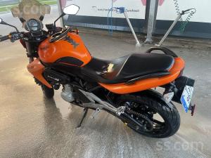 Kawasaki ER-6N 2007 Rēzekne, ar dzinēja tilpumu 0.65 L un nobraukumu 0 tūkst. km par 2500 €, foto 2 vietnē AUTOMOTO.COM.LV