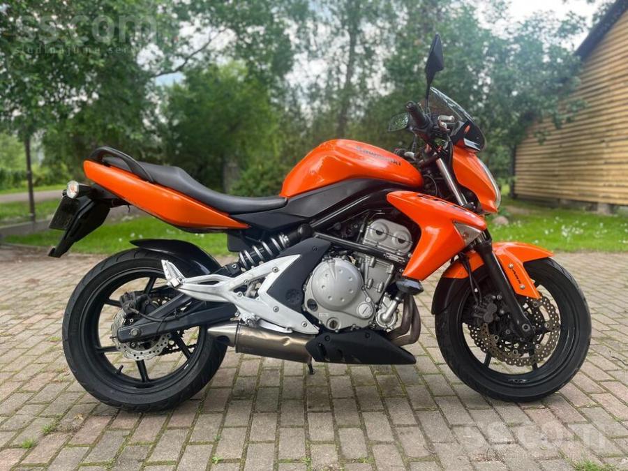 Kawasaki ER-6N 2008 Ogre, ar dzinēja tilpumu 0.65 L un nobraukumu 0 tūkst. km par 2450 €, foto 1 vietnē AUTOMOTO.COM.LV
