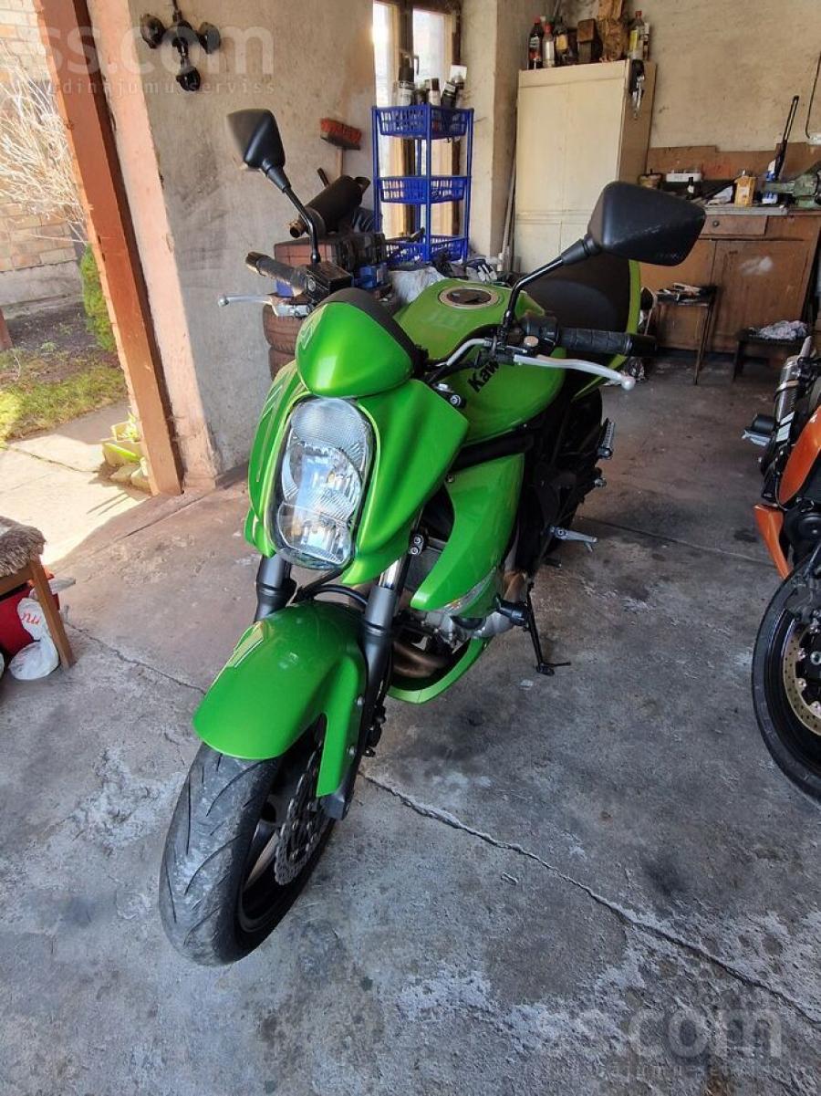 Kawasaki ER-6N 2008 in Jelgava, with an engine capacity of 0.65 L and mileage of 0 thousand km for 2200 €, photo 3 on AUTOMOTO.COM.LV