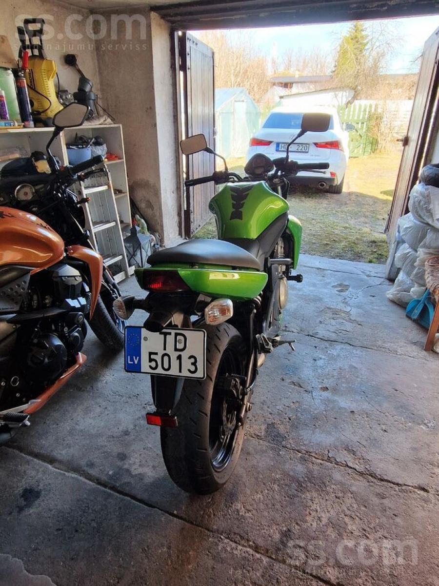 Kawasaki ER-6N 2008 in Jelgava, with an engine capacity of 0.65 L and mileage of 0 thousand km for 2200 €, photo 5 on AUTOMOTO.COM.LV