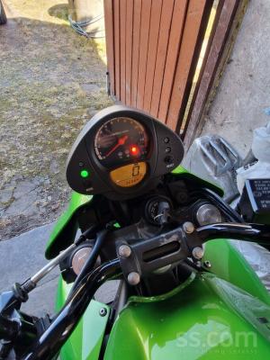 Kawasaki ER-6N 2008 in Jelgava, with an engine capacity of 0.65 L and mileage of 0 thousand km for 2200 €, photo 6 on AUTOMOTO.COM.LV