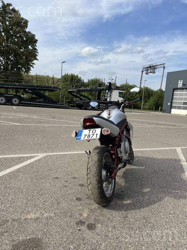 Kawasaki ER-6N 2008 in Daugavpils, with an engine capacity of 0.65 L and mileage of 0 thousand km for 1700 €, photo 5 on AUTOMOTO.COM.LV