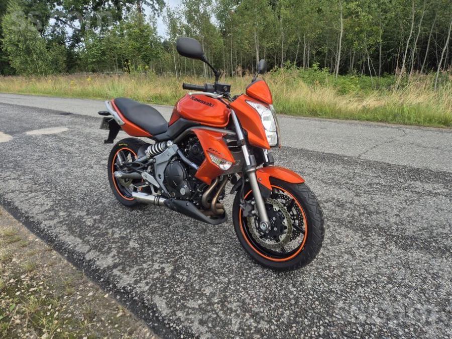 Kawasaki ER-6N 2009 in Bauska, with an engine capacity of 0.65 L and mileage of 0 thousand km for 2500 €, photo 4 on AUTOMOTO.COM.LV