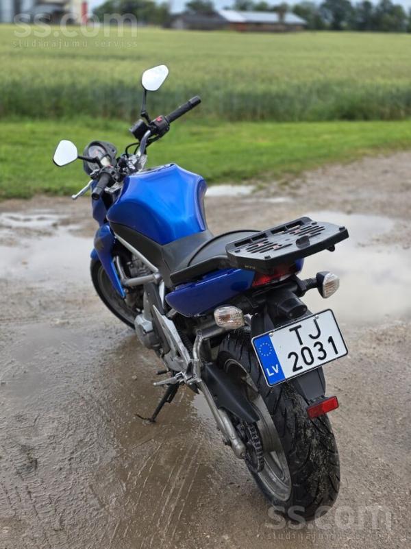 Кавасаки ER-6N 2009 в Елгава, объемом двигателя 0.65 л и пробегом 0 тыс. км за 2400 €, фото 3 на AUTOMOTO.COM.LV