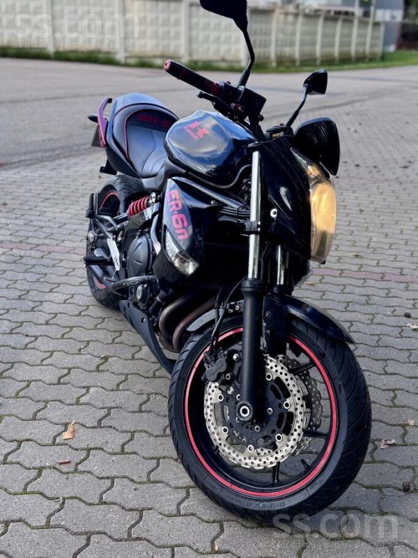 Kawasaki ER-6N 2010 Rīga, ar dzinēja tilpumu 0.65 L un nobraukumu 0 tūkst. km par 2500 €, foto 3 vietnē AUTOMOTO.COM.LV