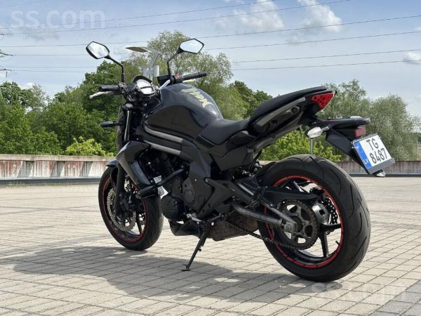 Kawasaki ER-6N 2013 Rīga, ar dzinēja tilpumu 0.65 L un nobraukumu 0 tūkst. km par 3750 €, foto 4 vietnē AUTOMOTO.COM.LV