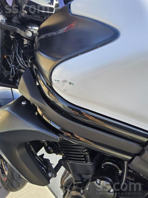 Kawasaki ER-6N 2014 in Daugavpils, with an engine capacity of 0.65 L and mileage of 0 thousand km for 3150 €, photo 4 on AUTOMOTO.COM.LV