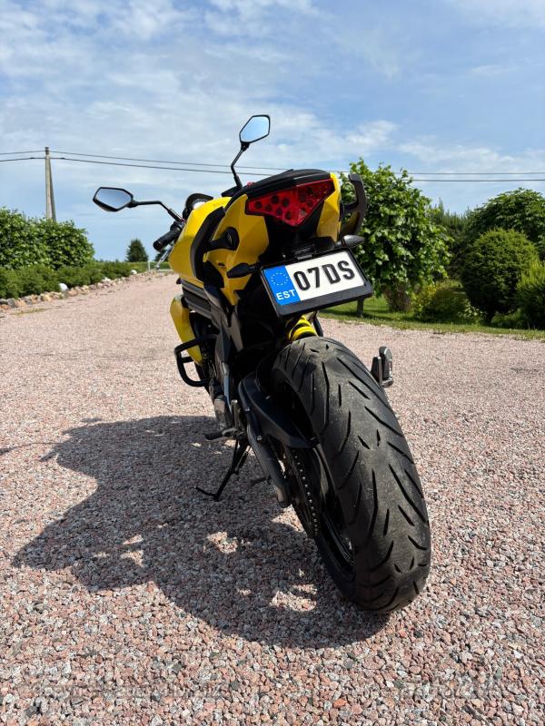 Kawasaki ER-6N 2014 in Tartu, with an engine capacity of 0.65 L and mileage of 7 thousand km for 4990 €, photo 4 on AUTOMOTO.COM.LV