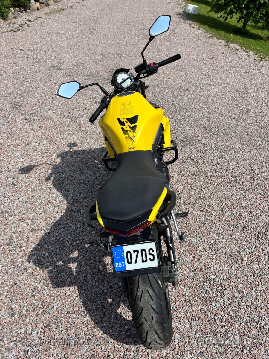 Kawasaki ER-6N 2014 in Tartu, with an engine capacity of 0.65 L and mileage of 7 thousand km for 4990 €, photo 8 on AUTOMOTO.COM.LV