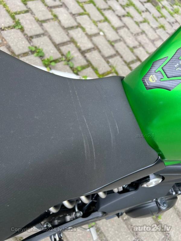 Kawasaki ER-6N 2014 in Tallinn, with an engine capacity of 0.65 L and mileage of 25 thousand km for 4500 €, photo 4 on AUTOMOTO.COM.LV