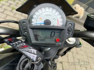 Kawasaki ER-6N 2014 Tallina, ar dzinēja tilpumu 0.65 L un nobraukumu 25 tūkst. km par 4500 €, foto 7 vietnē AUTOMOTO.COM.LV