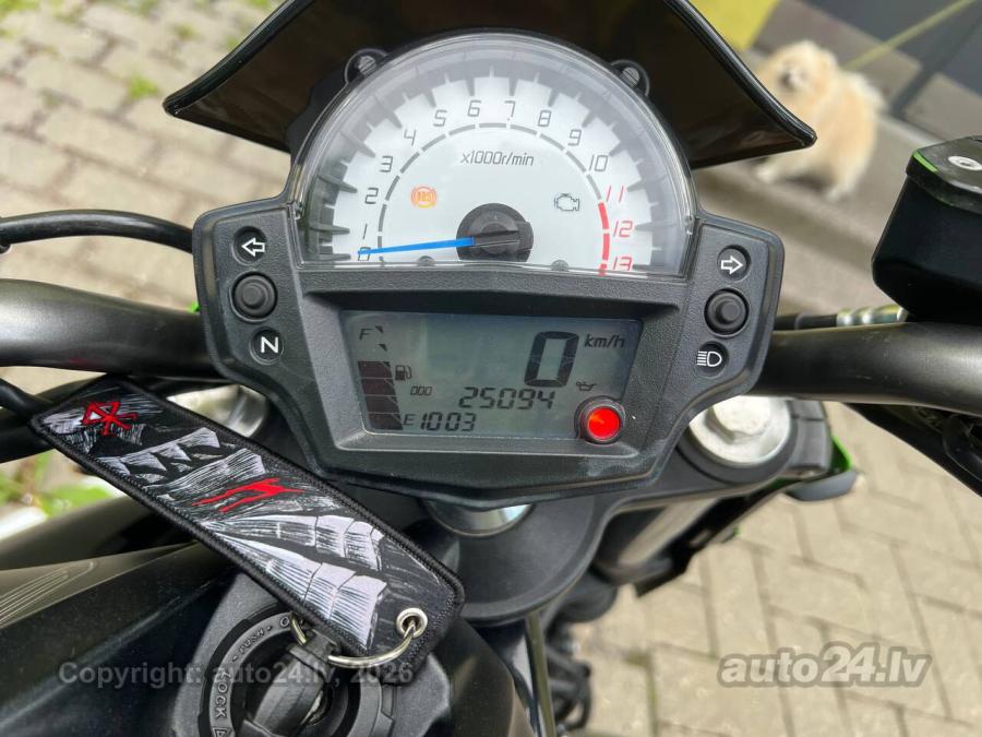 Kawasaki ER-6N 2014 Tallina, ar dzinēja tilpumu 0.65 L un nobraukumu 25 tūkst. km par 4500 €, foto 7 vietnē AUTOMOTO.COM.LV