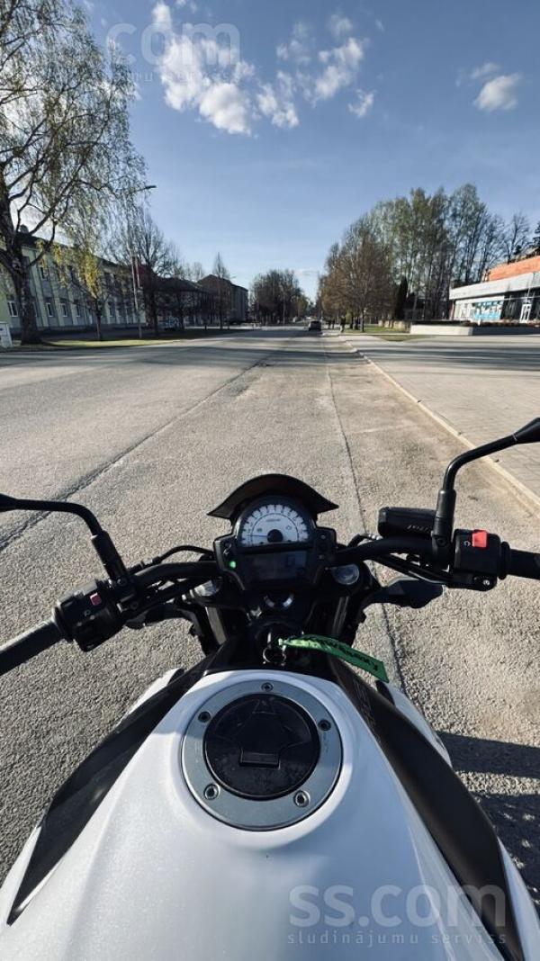 Kawasaki ER-6N 2015 Preiļi, ar dzinēja tilpumu 0.65 L un nobraukumu 0 tūkst. km par 2500 €, foto 3 vietnē AUTOMOTO.COM.LV