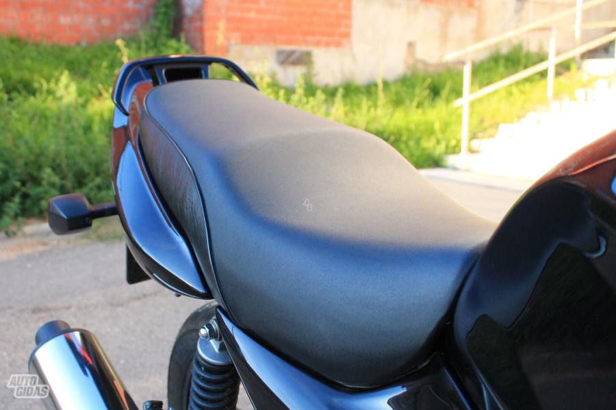 Melns Kawasaki ER 2005 Viļņa, ar dzinēja tilpumu 0.50 L un nobraukumu 29 tūkst. km par 1750 €, foto 10 vietnē AUTOMOTO.COM.LV
