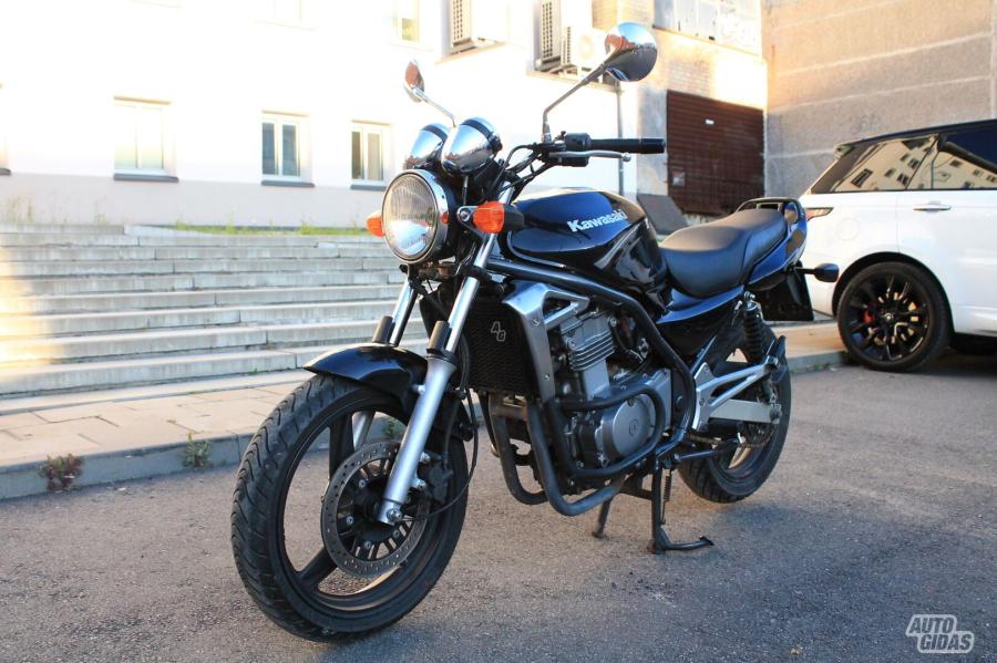 Melns Kawasaki ER 2005 Viļņa, ar dzinēja tilpumu 0.50 L un nobraukumu 29 tūkst. km par 1750 €, foto 12 vietnē AUTOMOTO.COM.LV