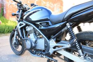 Melns Kawasaki ER 2005 Viļņa, ar dzinēja tilpumu 0.50 L un nobraukumu 29 tūkst. km par 1750 €, foto 14 vietnē AUTOMOTO.COM.LV