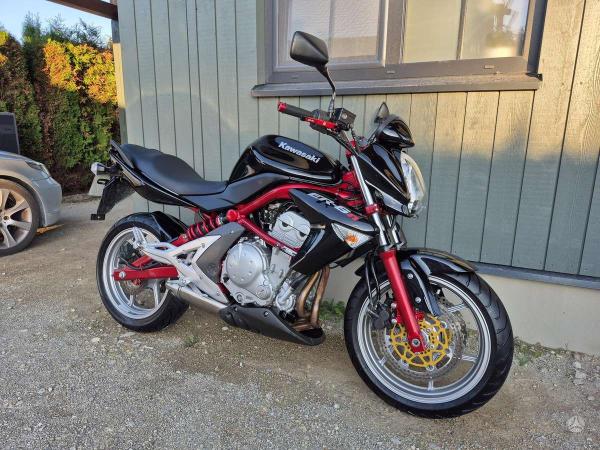 Black Kawasaki ER 2005 in Kursenai, with an engine capacity of 0.65 L and mileage of 7 thousand km for 2399 €, photo 2 on AUTOMOTO.COM.LV