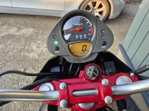 Black Kawasaki ER 2005 in Kursenai, with an engine capacity of 0.65 L and mileage of 7 thousand km for 2399 €, photo 12 on AUTOMOTO.COM.LV
