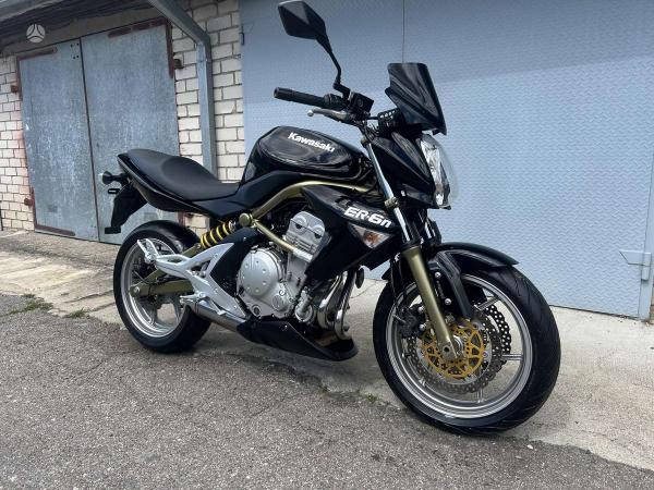 Black Kawasaki ER 2007 in Birstonas, with an engine capacity of 0.65 L and mileage of 24 thousand km for 2350 €, photo 1 on AUTOMOTO.COM.LV