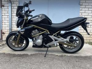 Black Kawasaki ER 2007 in Birstonas, with an engine capacity of 0.65 L and mileage of 24 thousand km for 2350 €, photo 5 on AUTOMOTO.COM.LV