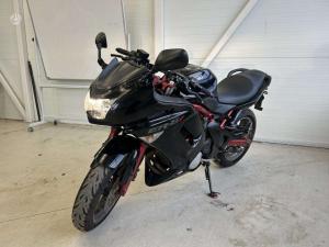 Black Kawasaki ER 2007 in Radviliskis, with an engine capacity of 0.65 L and mileage of 63 thousand km for 1650 €, photo  on AUTOMOTO.COM.LV