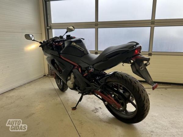 Black Kawasaki ER 2007 in Radviliskis, with an engine capacity of 0.65 L and mileage of 63 thousand km for 1550 €, photo 5 on AUTOMOTO.COM.LV