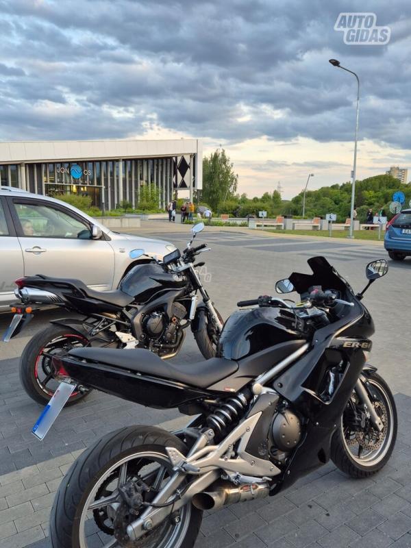 Melns Kawasaki ER 2008 Kauņa, ar dzinēja tilpumu 0.65 L un nobraukumu 43 tūkst. km par 3000 €, foto 2 vietnē AUTOMOTO.COM.LV
