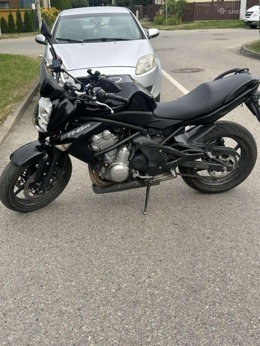 Melns Kawasaki ER 2008 Kauņa, ar dzinēja tilpumu 0.65 L un nobraukumu 40 tūkst. km par 2500 €, foto 4 vietnē AUTOMOTO.COM.LV