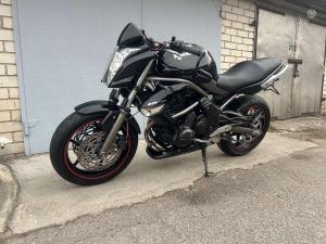 Melns Kawasaki ER 2009 Birštonas, ar dzinēja tilpumu 0.65 L un nobraukumu 32 tūkst. km par 3150 €, foto 3 vietnē AUTOMOTO.COM.LV