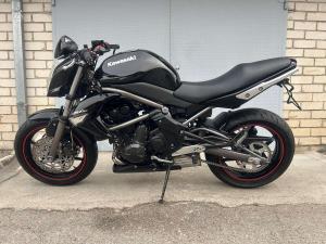 Melns Kawasaki ER 2009 Birštonas, ar dzinēja tilpumu 0.65 L un nobraukumu 32 tūkst. km par 3150 €, foto 5 vietnē AUTOMOTO.COM.LV