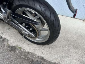 Black Kawasaki ER 2010 in Birstonas, with an engine capacity of 0.65 L and mileage of 30 thousand km for 2999 €, photo 8 on AUTOMOTO.COM.LV
