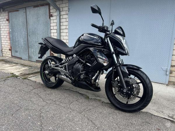 Black Kawasaki ER 2010 in Birstonas, with an engine capacity of 0.65 L and mileage of 32 thousand km for 2999 €, photo 1 on AUTOMOTO.COM.LV
