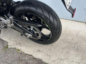 Black Kawasaki ER 2010 in Birstonas, with an engine capacity of 0.65 L and mileage of 32 thousand km for 2999 €, photo 8 on AUTOMOTO.COM.LV