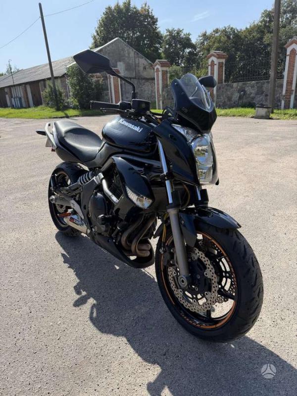 Melns Kawasaki ER 2010 Viļņa, ar dzinēja tilpumu 0.65 L un nobraukumu 26 tūkst. km par 3000 €, foto 3 vietnē AUTOMOTO.COM.LV