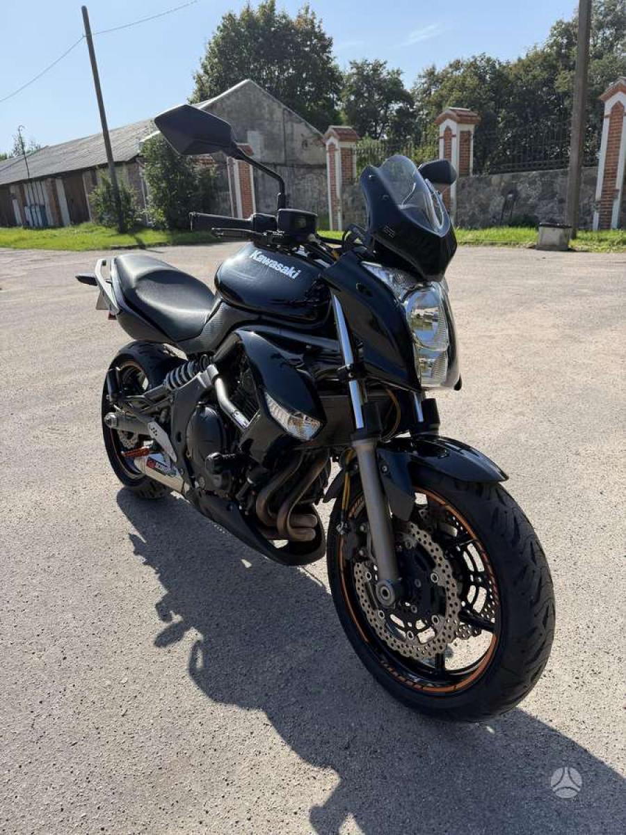 Black Kawasaki ER 2010 in Vilnius, with an engine capacity of 0.65 L and mileage of 26 thousand km for 3000 €, photo 3 on AUTOMOTO.COM.LV