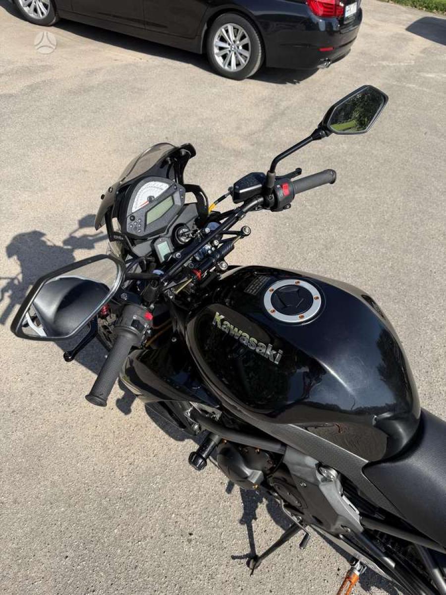 Black Kawasaki ER 2010 in Vilnius, with an engine capacity of 0.65 L and mileage of 26 thousand km for 3000 €, photo 10 on AUTOMOTO.COM.LV